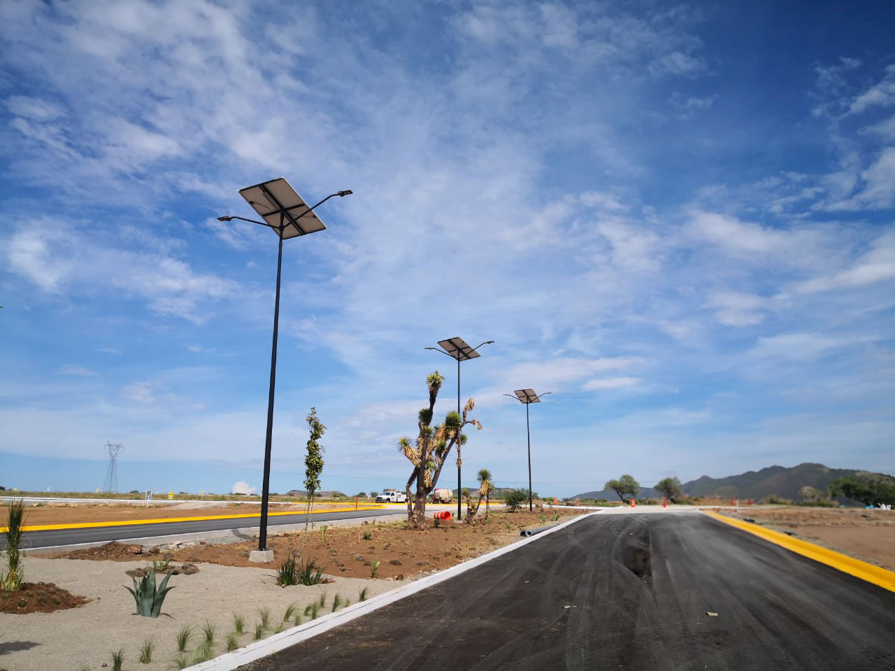 ¿Cómo comparar dos postes solares? | Postes Solares